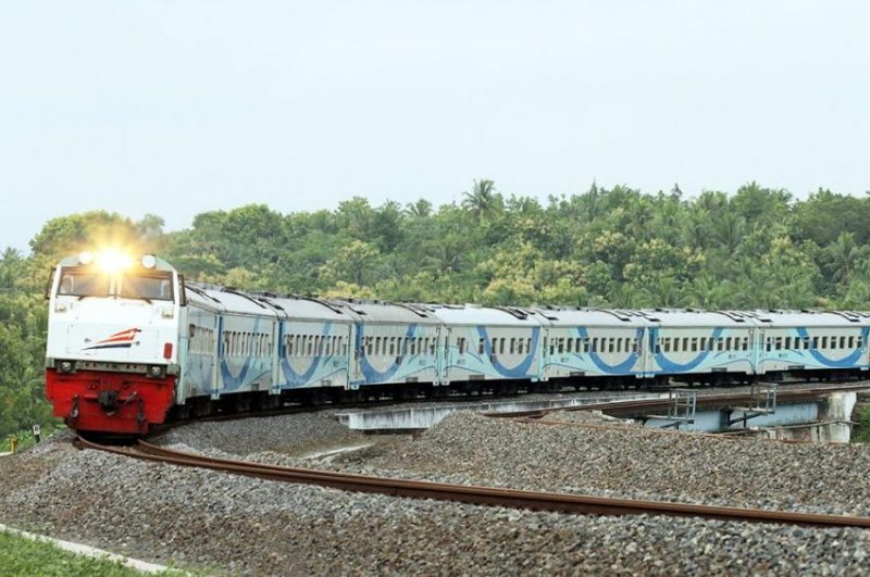 Dampak Solar Mahal, KAI Berencana Naikkan Harga Tiket Kereta Api - Nawacita